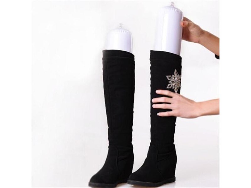 1 Pair White Plastic Inflatable Boots Stretchers - NZ$2.36 | eMax.co.nz